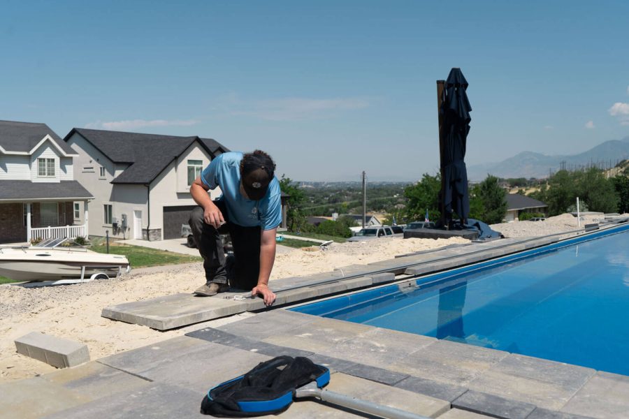 Automatic Pool Cover Installation - Mizu Inc